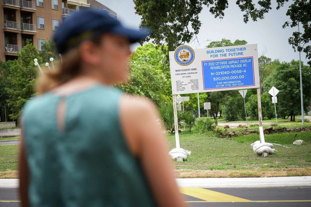 New pavement, signs eases bumpy ride of Washington-Westcott roundabout