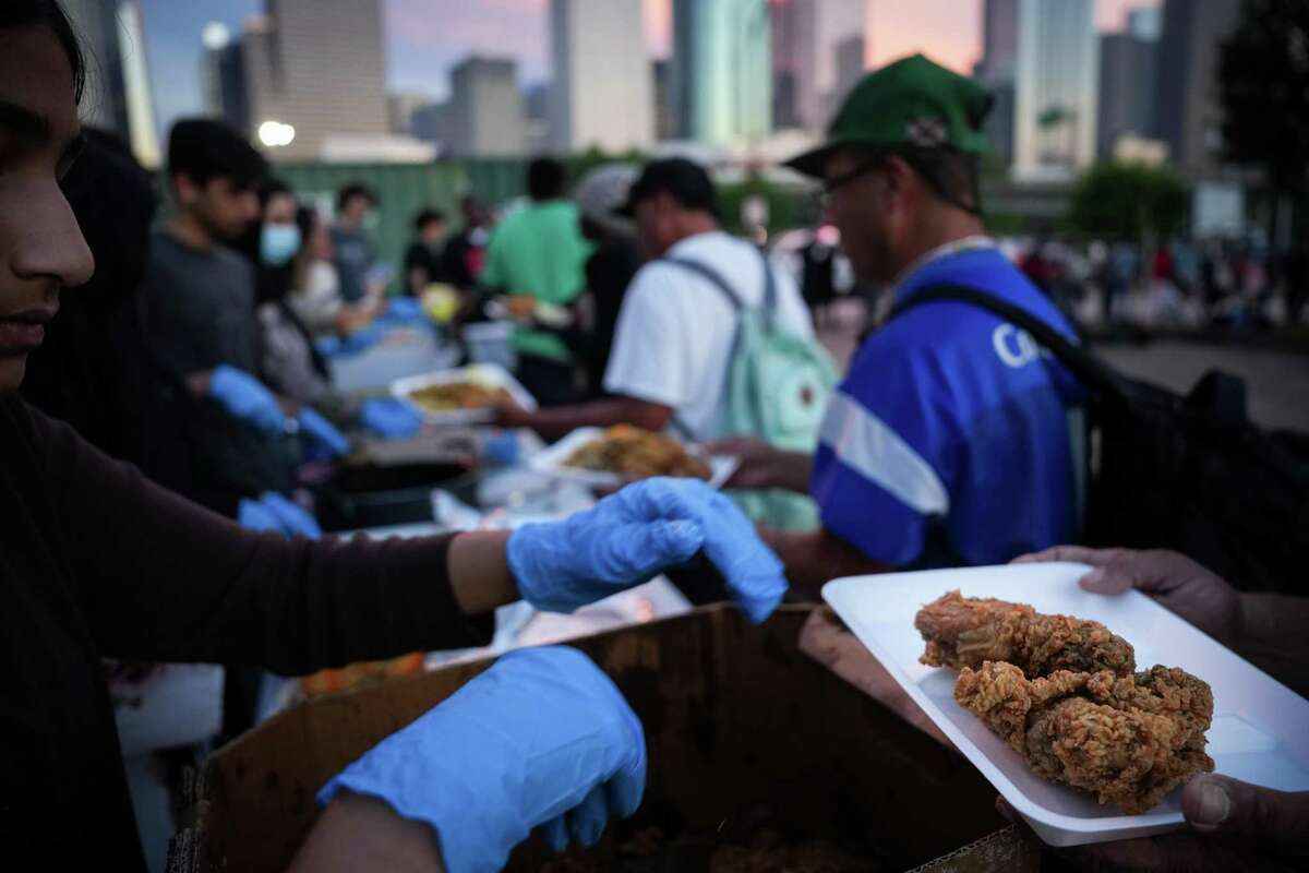 Food Not Bombs fined more than $10K for feeding Houston's homeless