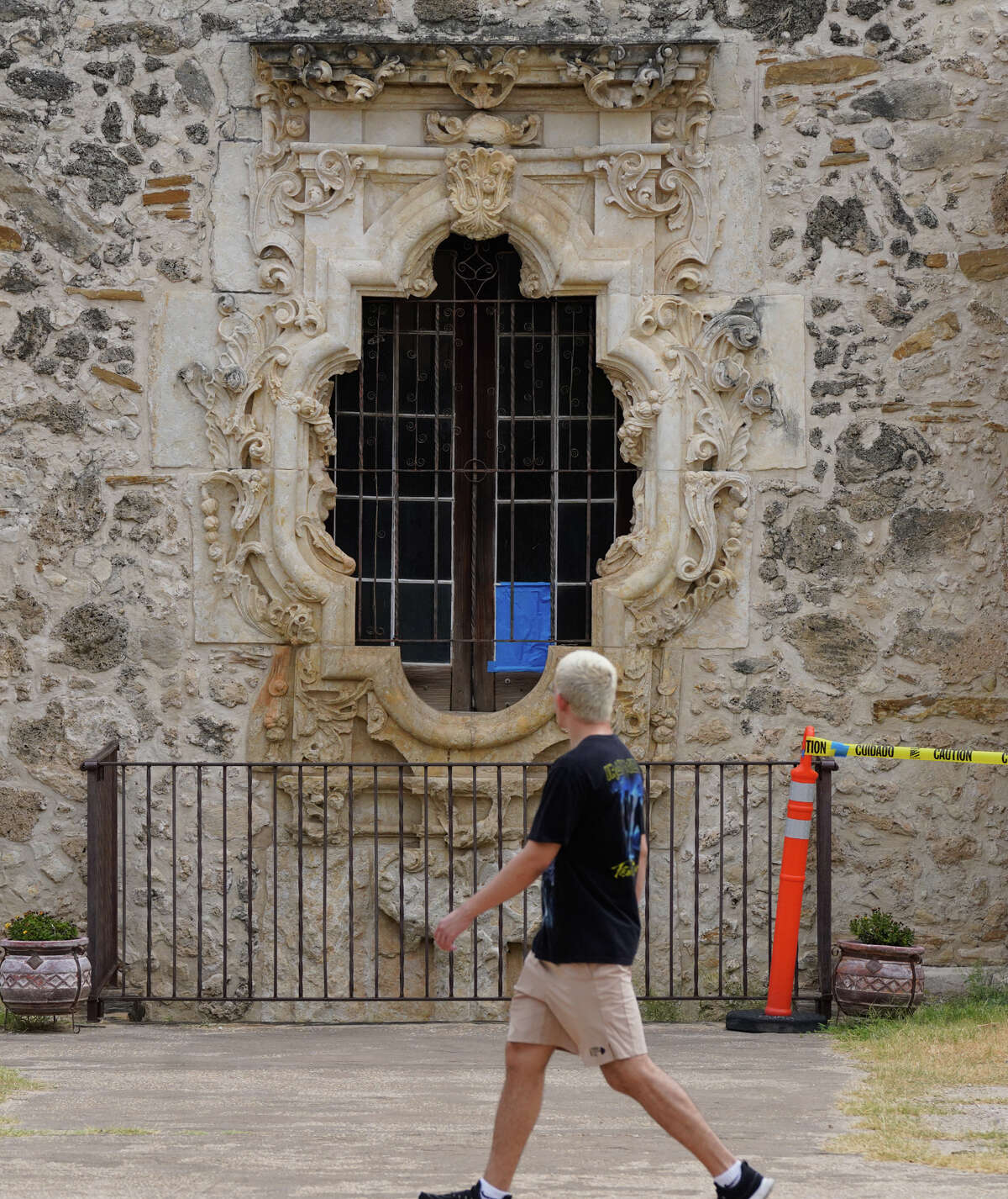 Attempted break-in at Mission San José damages Rose Window