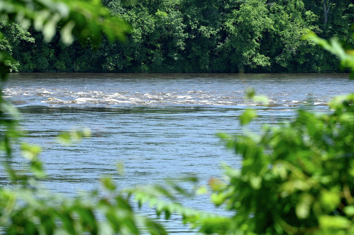 Sewage plant in Massachusetts dumping into Connecticut River