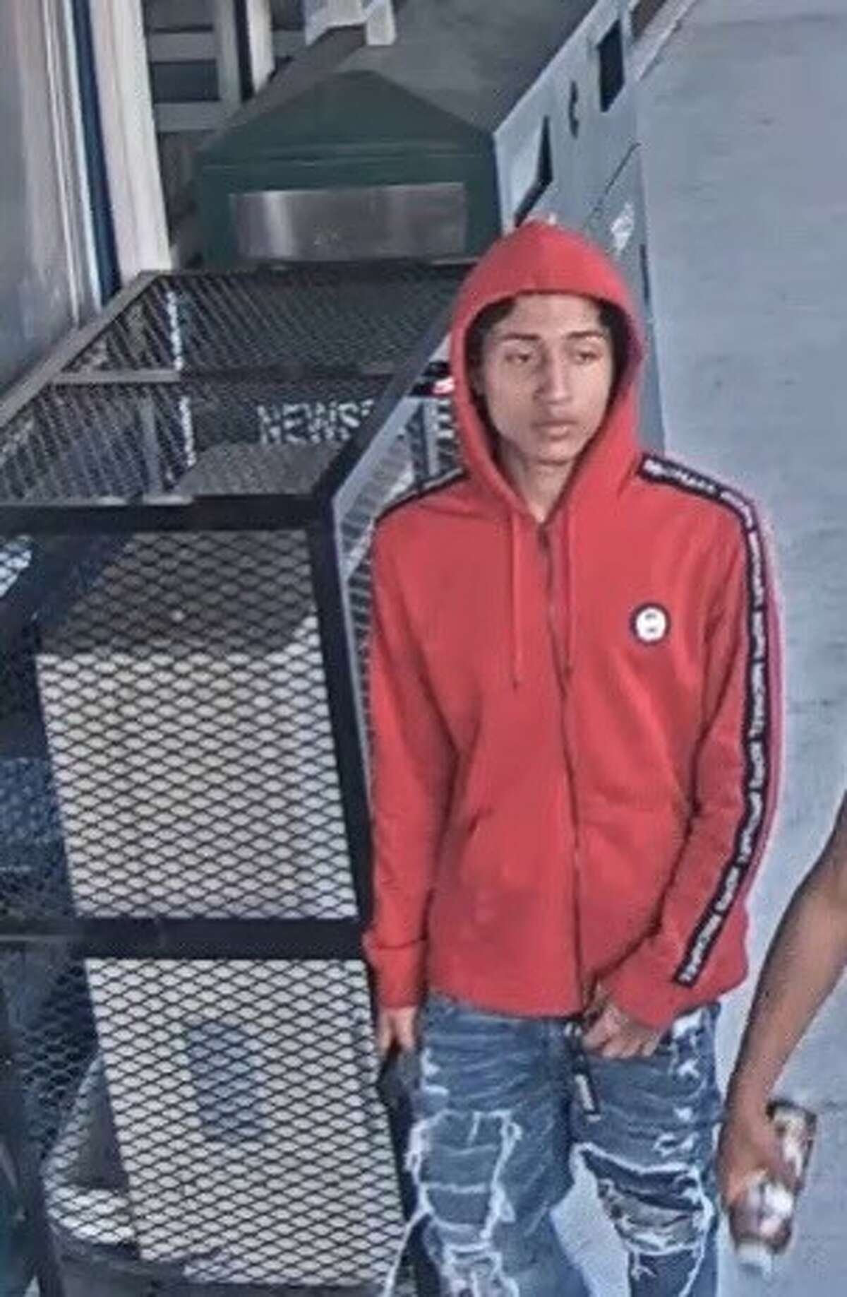 Photos released of suspects in shooting at New Haven's Union Station