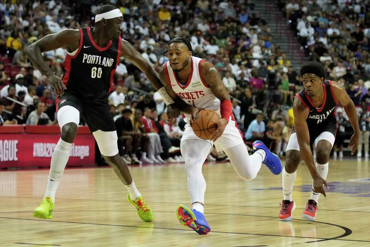 Houston Rockets' Amen Thompson exits preseason game with injury