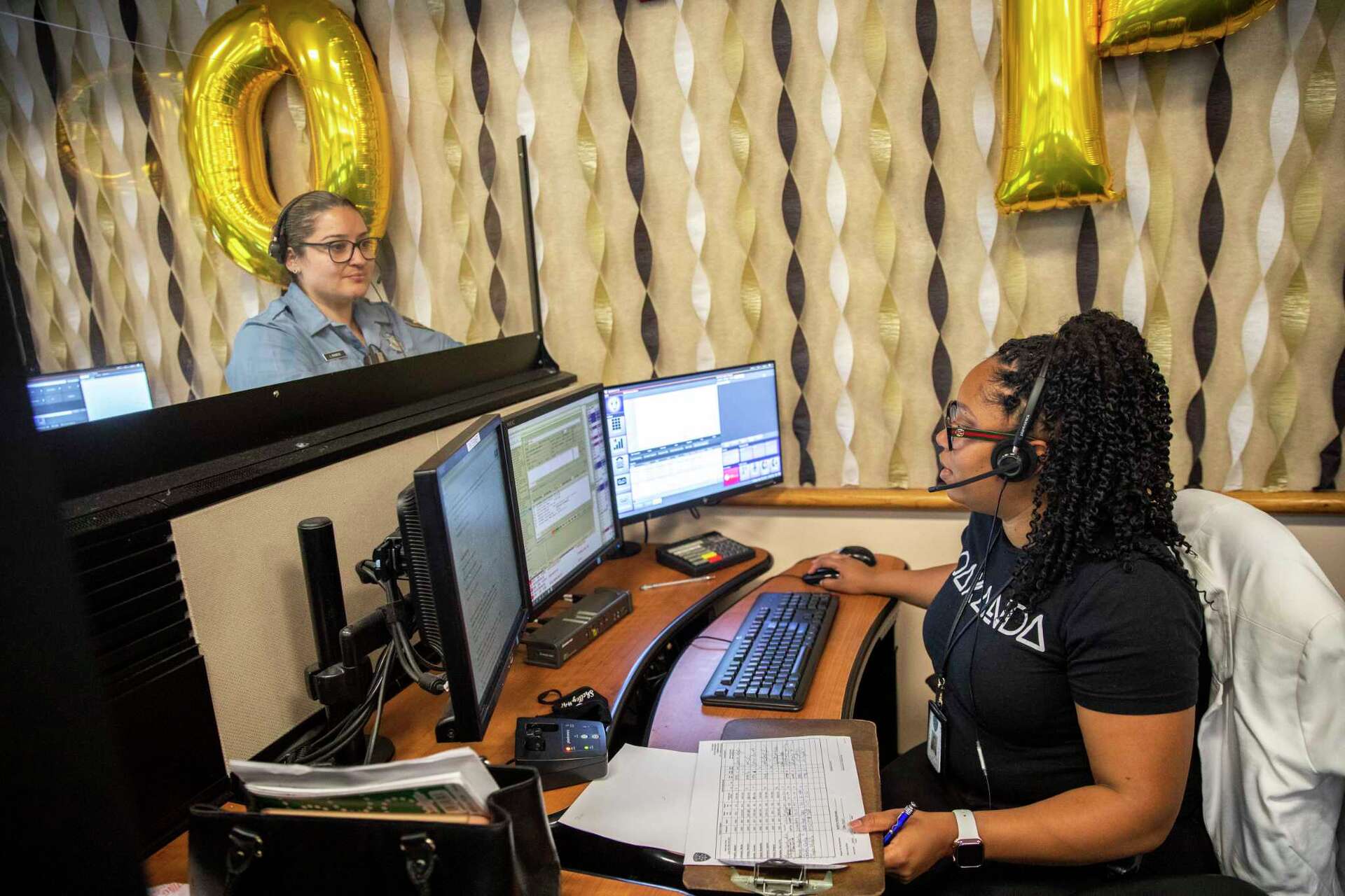 Oakland’s 911 dispatching center returns to automatic routing
