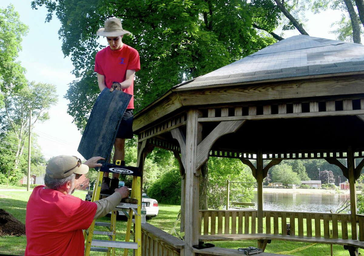 Tolland Scout fixes Crandall Park gazebo in honor of veterans