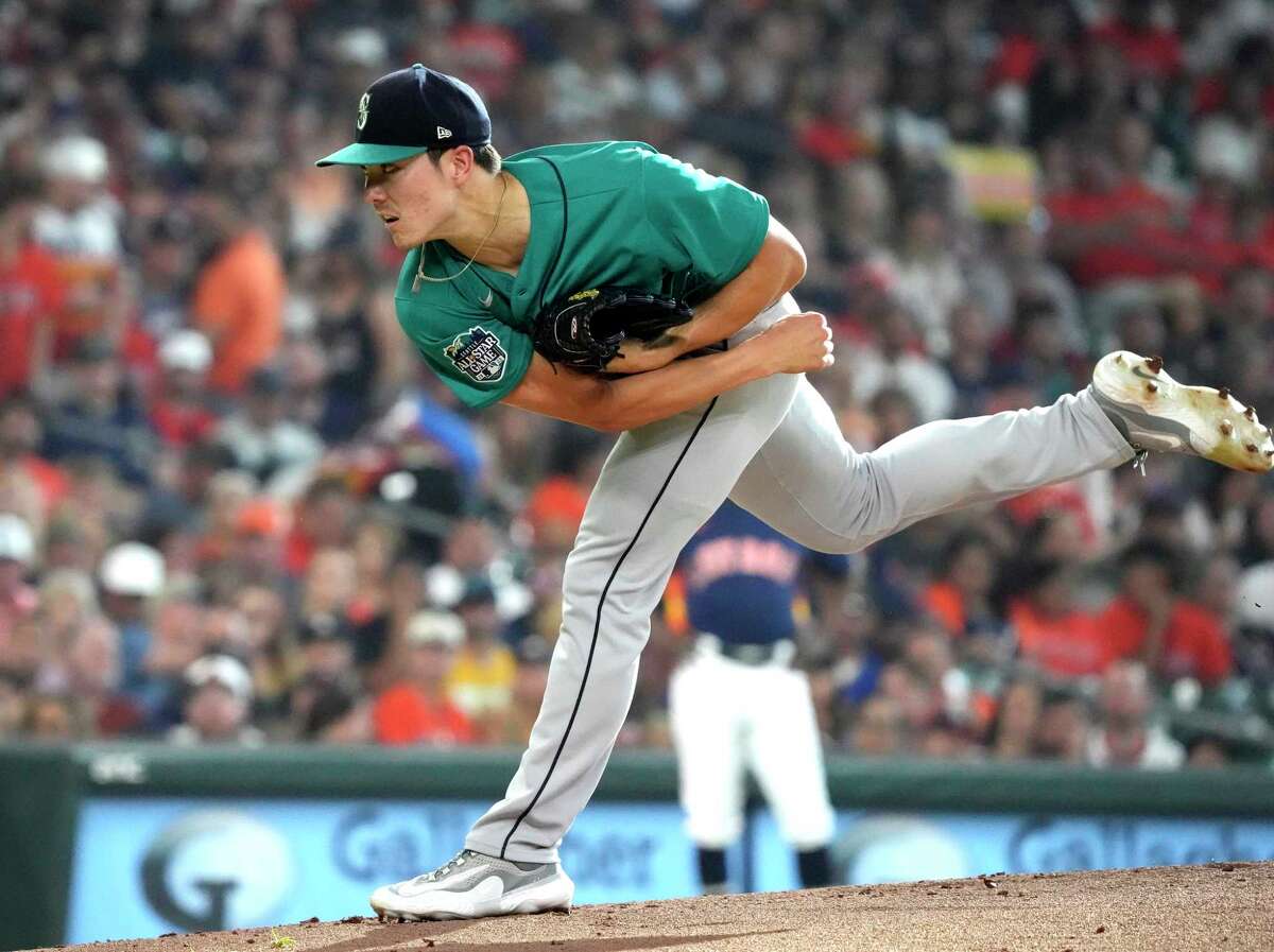 Houston Astros: Hector Neris escapes jam vs. Seattle Mariners