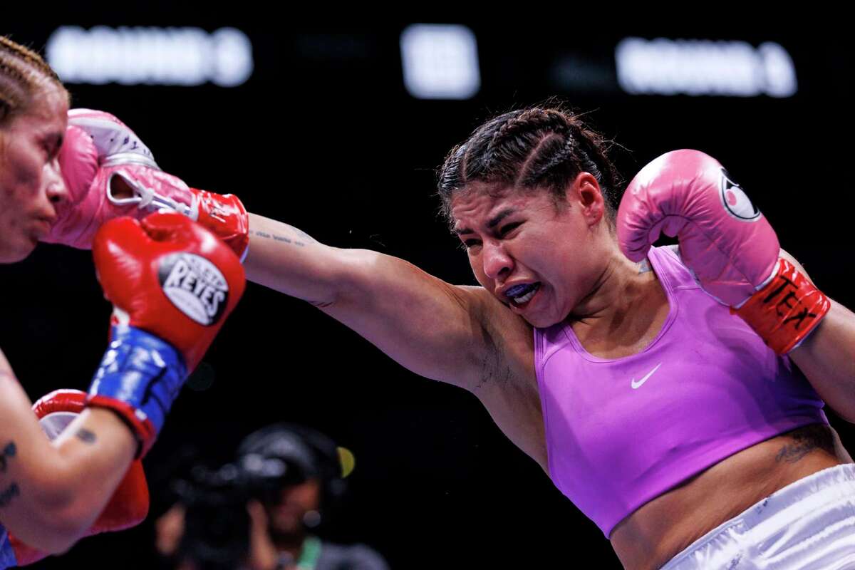 Floyd Schofield survives late cut, beats Haskell Rhodes