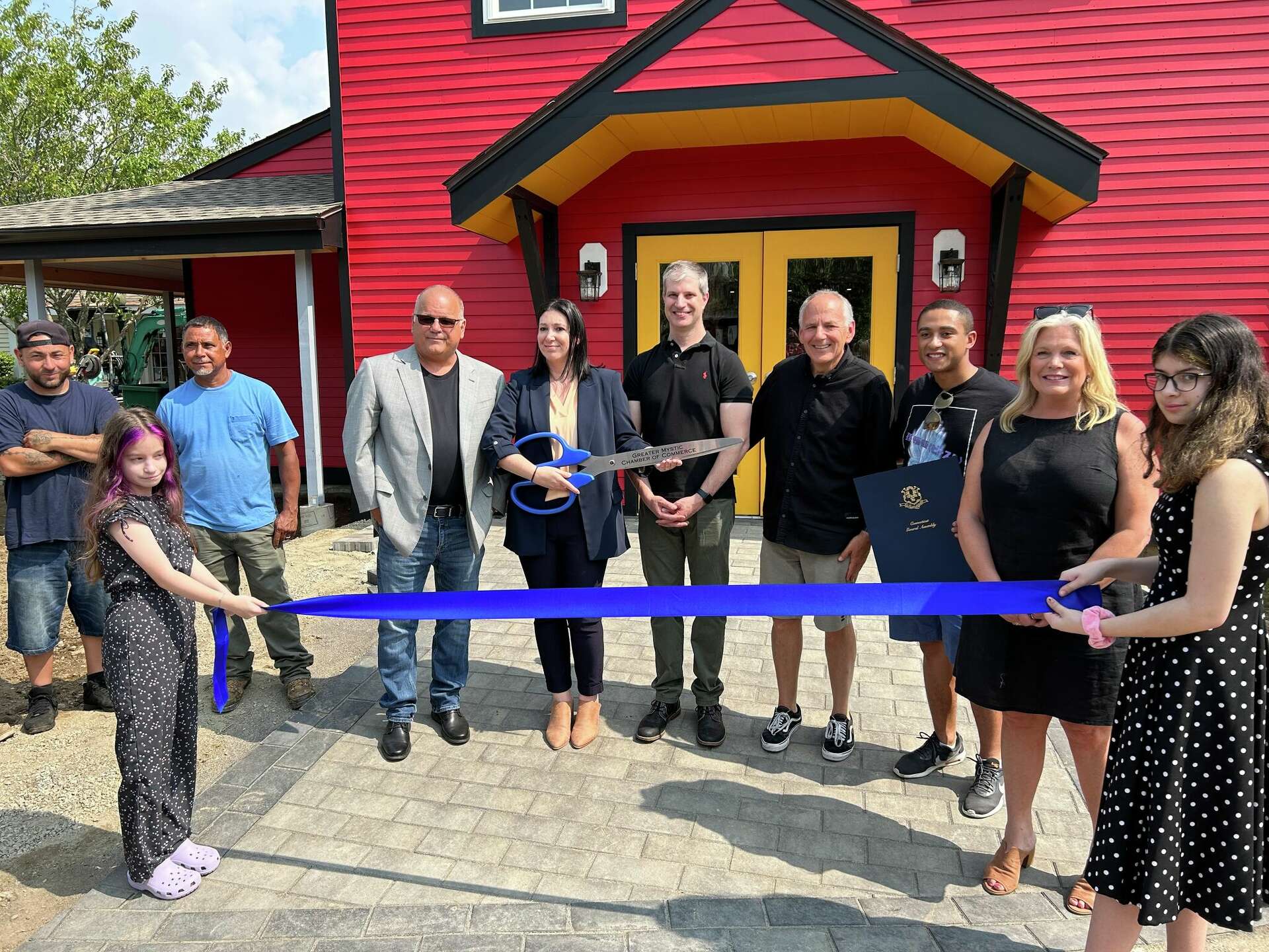 Arisu Anime, large-scale anime and manga store, opens in Mystic