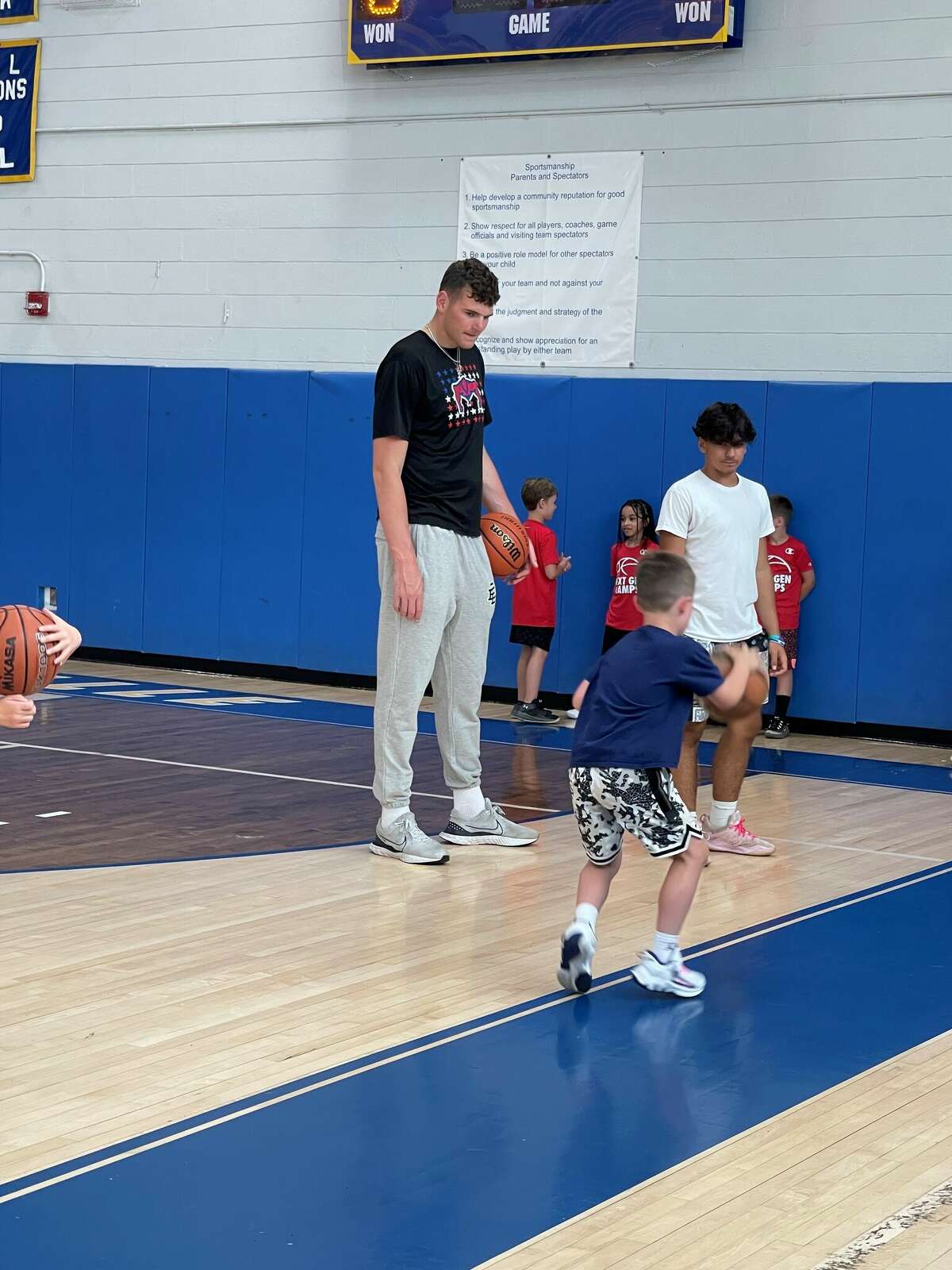 Behind youth basketball camp run by UConn's Donovan Clingan