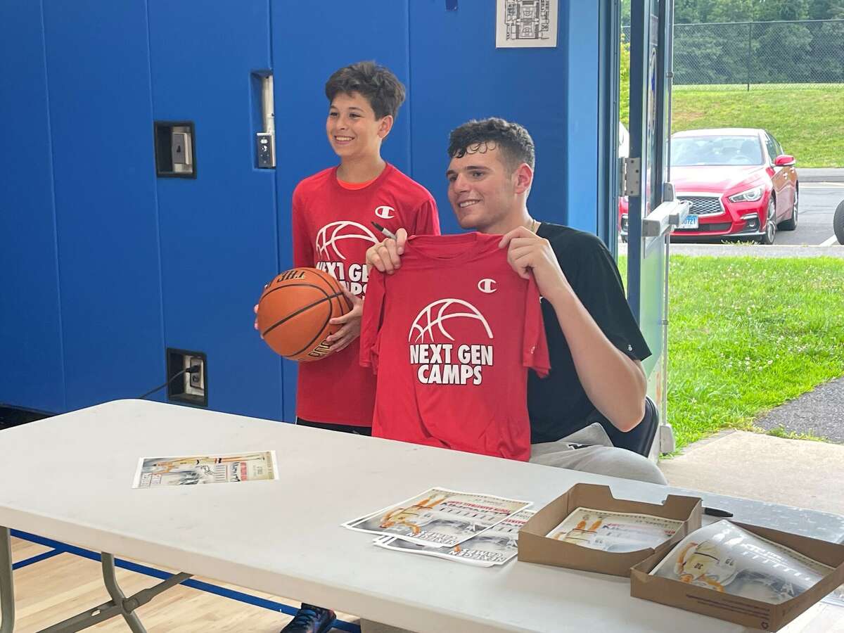 Behind youth basketball camp run by UConn's Donovan Clingan