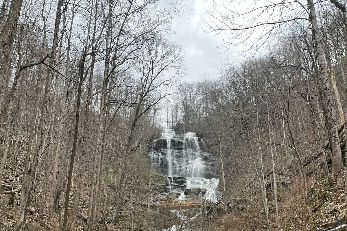 CT woman hikes 430 miles in 35 days on the Appalachian Trail