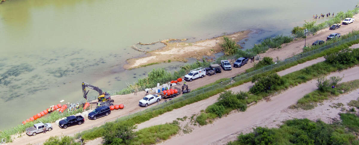 Texas puts border barrier buoys, nets in Rio Grande to deter crossings