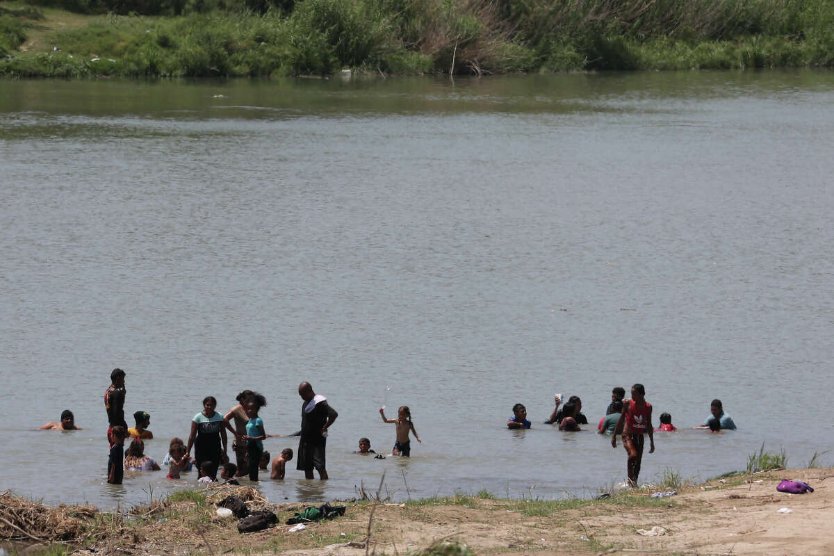 Texas puts border barrier buoys, nets in Rio Grande to deter crossings Texas puts border barrier buoys, nets in Rio Grande to deter crossings