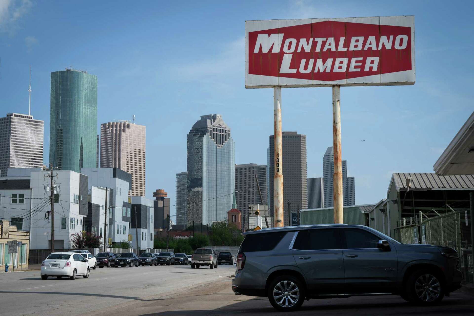 Houston's Montalbano Lumber to keep beloved Houston Avenue store open