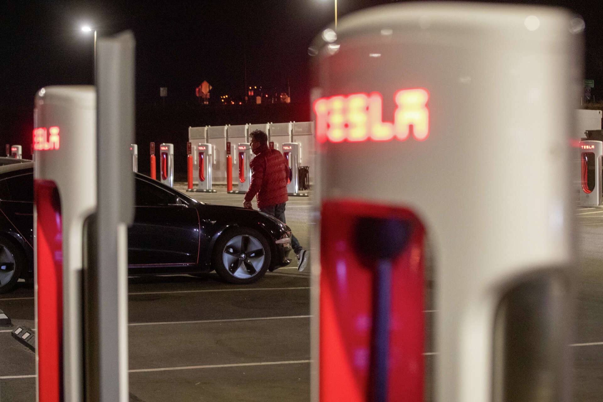 Unraveling the mystery of how Tesla has sourced its power in Calif.