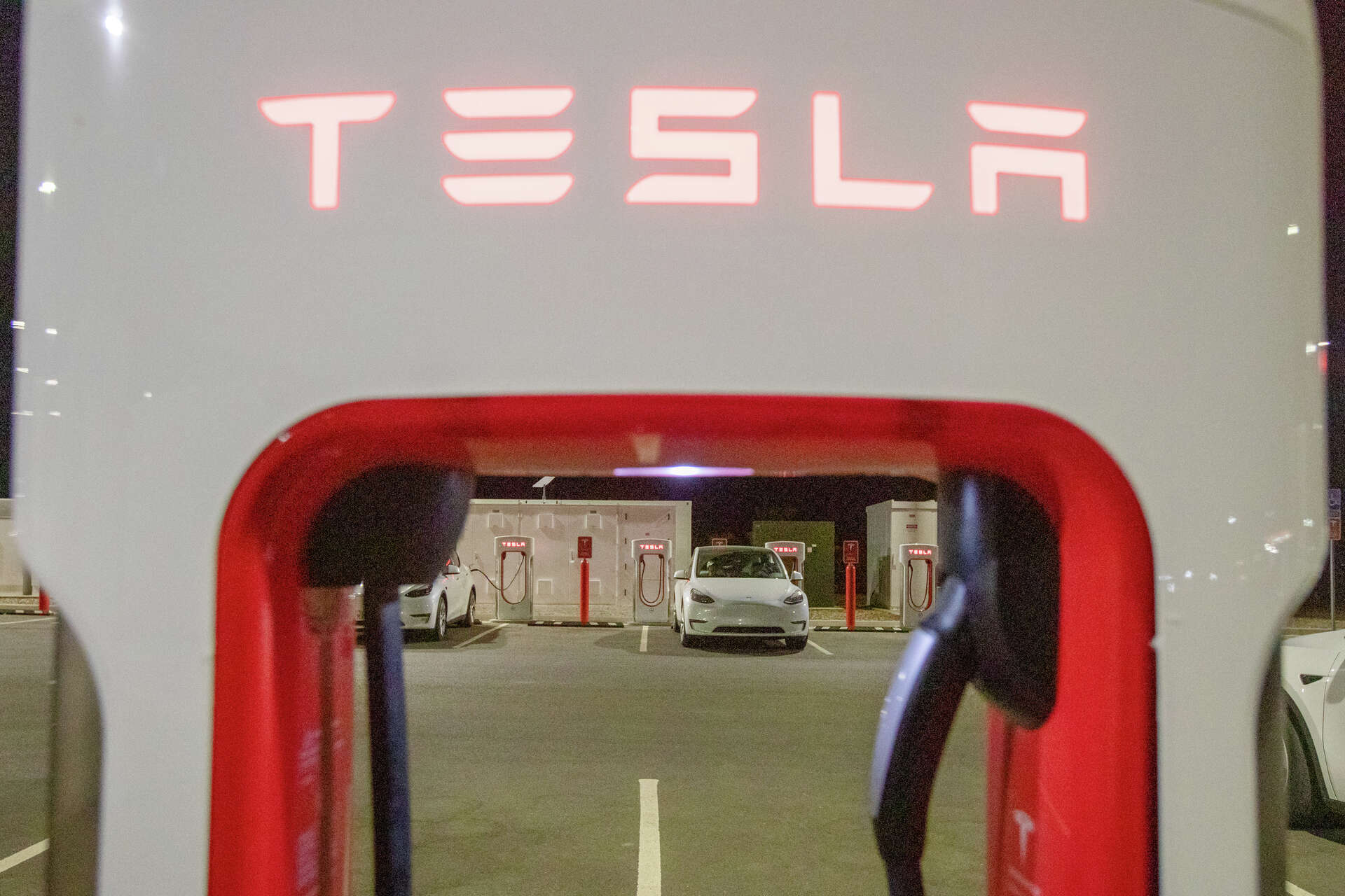 Unraveling the mystery of how Tesla has sourced its power in Calif.
