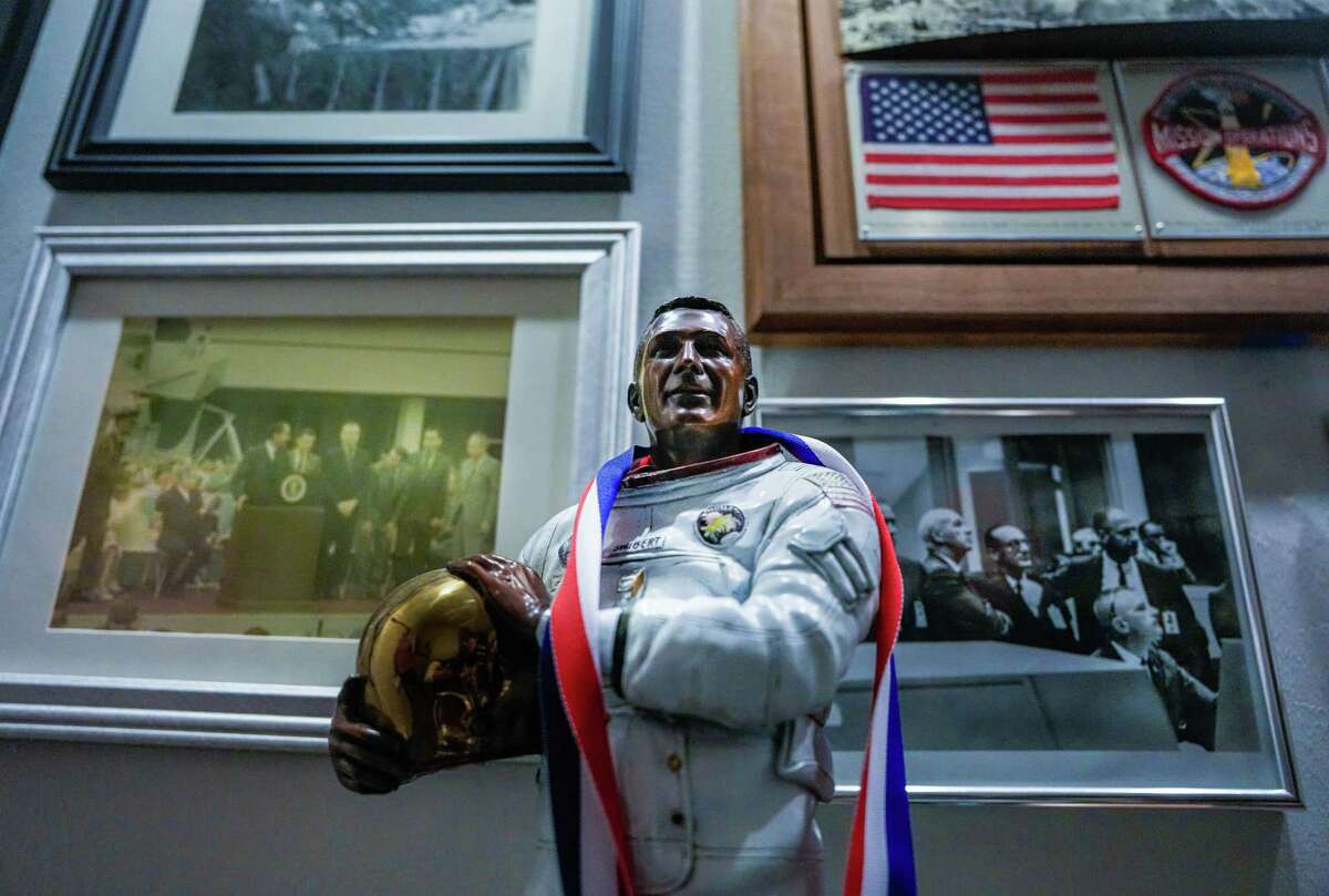 With new book NASA legend Gene Kranz looks back on his storied career