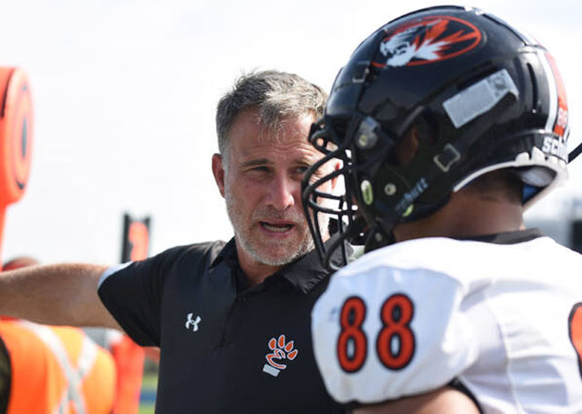 Martin departs with 100th win, his last at Edwardsville