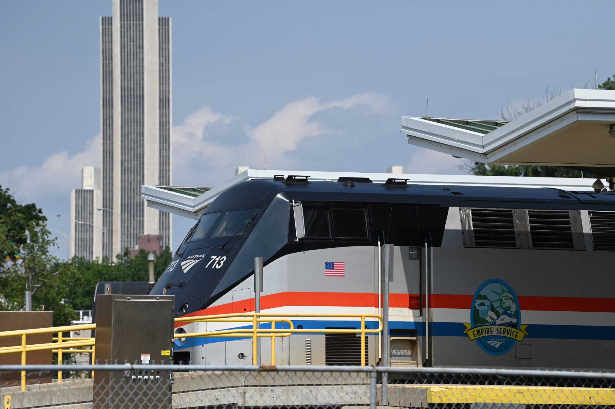 Amtrak: Disable train delays travel from Albany-Rensselaer to New York