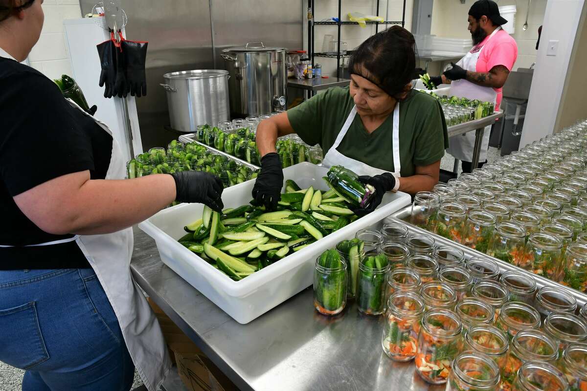 Typickle Pickle opens first store front in Midland