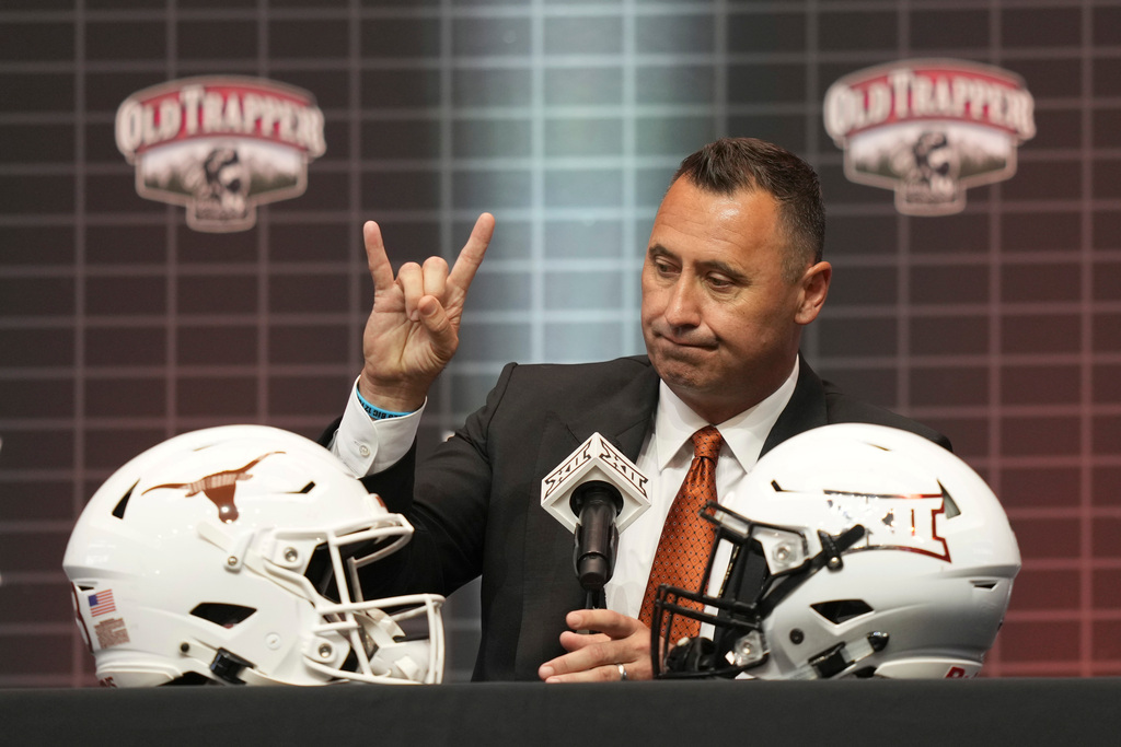 All eyes on Texas Longhorns as they enter their last Big 12 season