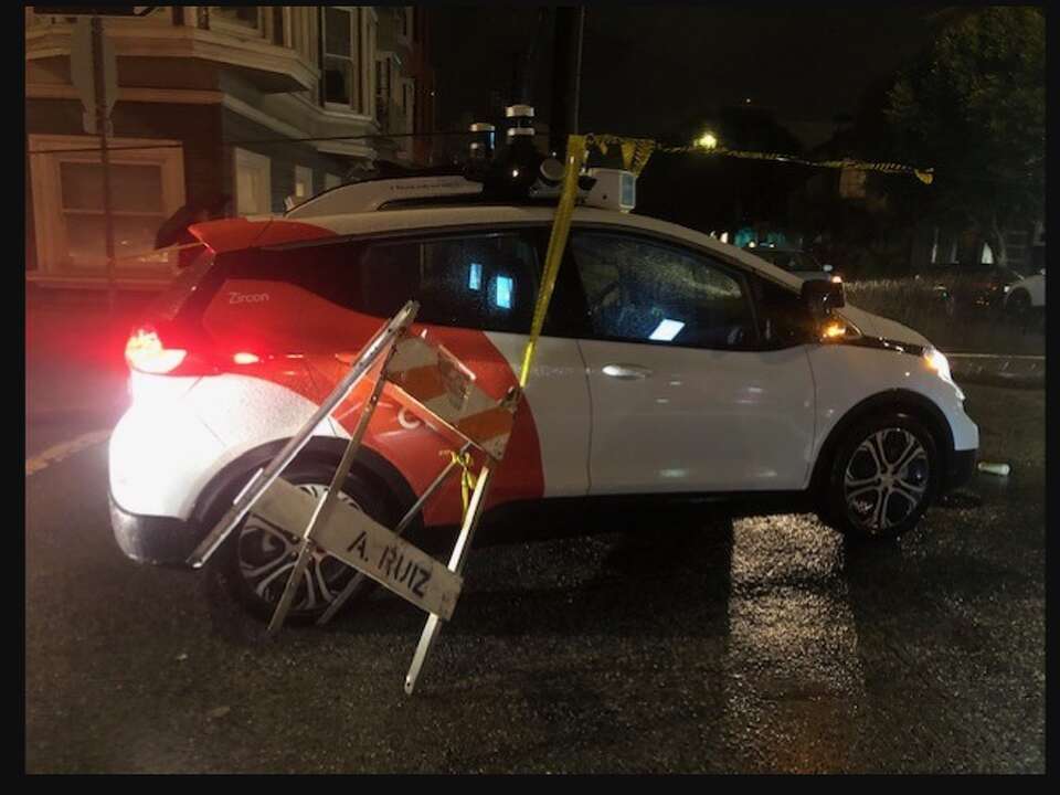 SF driverless taxi incidents by Cruise, Waymo are 'skyrocketing'