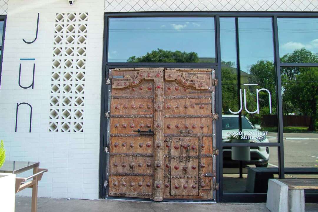 Jun Houston restaurant review: Top Chef star Evelyn Garcia has a hit