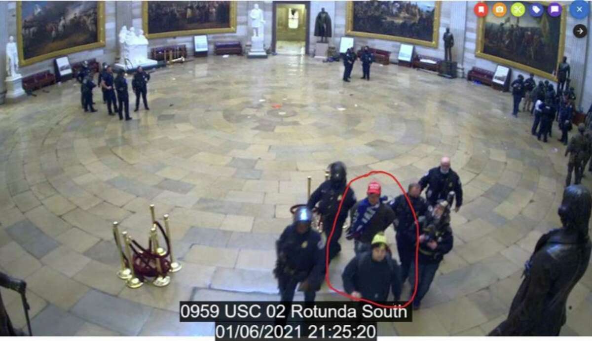 Houston man arrested as selfie shows alleged Capitol riot involvement