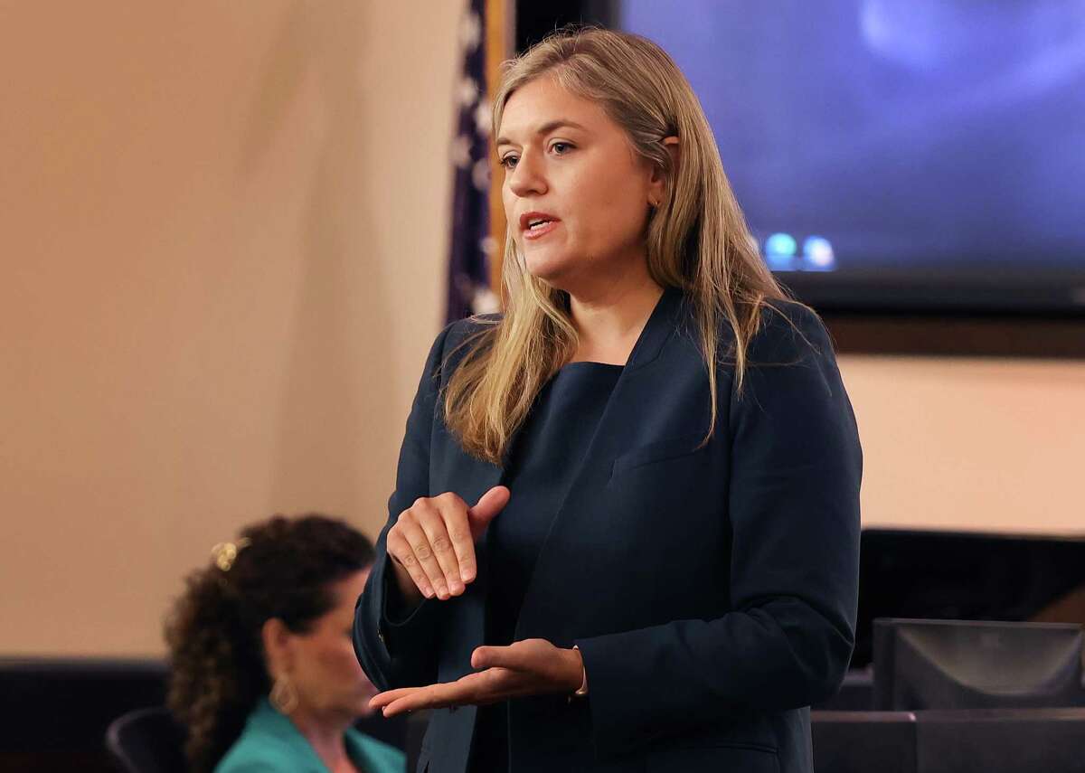 Famed Tejano singer Jesse Farias Jr. on trial in child indecency case