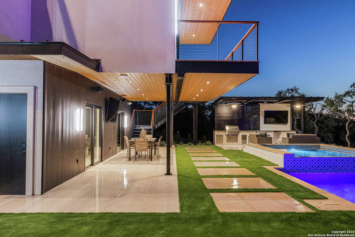 The Summit House in New Braunfels listed for $3 million