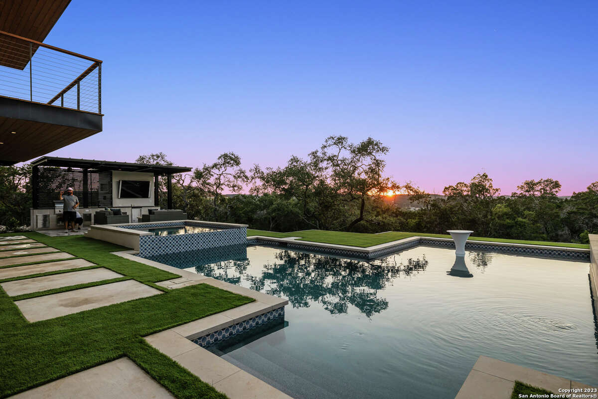 The Summit House in New Braunfels listed for $3 million