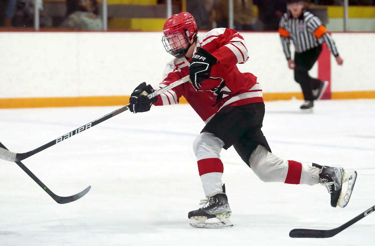 Alton beats CM 8-1, EA-WR downs Highland