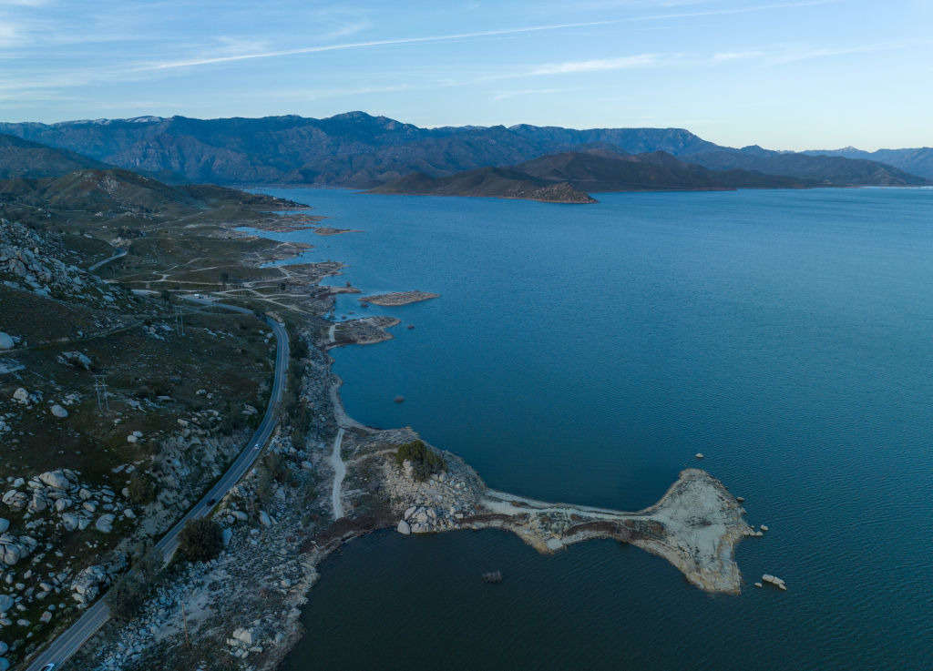 Ghost town disappears as California lake fills for first time in years