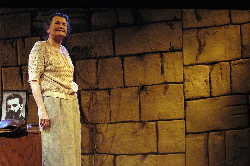 History as lesson makes one-woman show as good as 'Golda'
