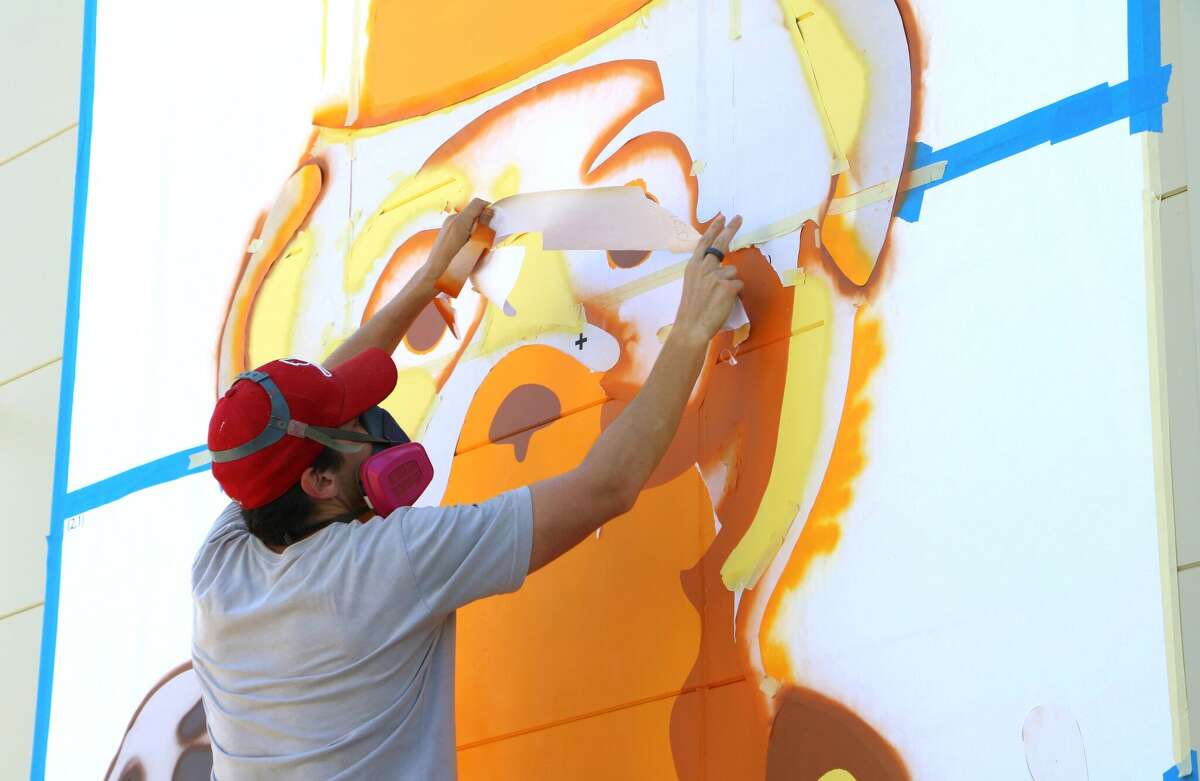 California street artist brightens Edwardsville with honey bear mural