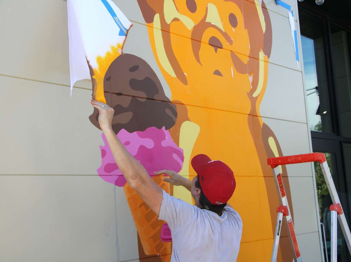 California street artist brightens Edwardsville with honey bear mural