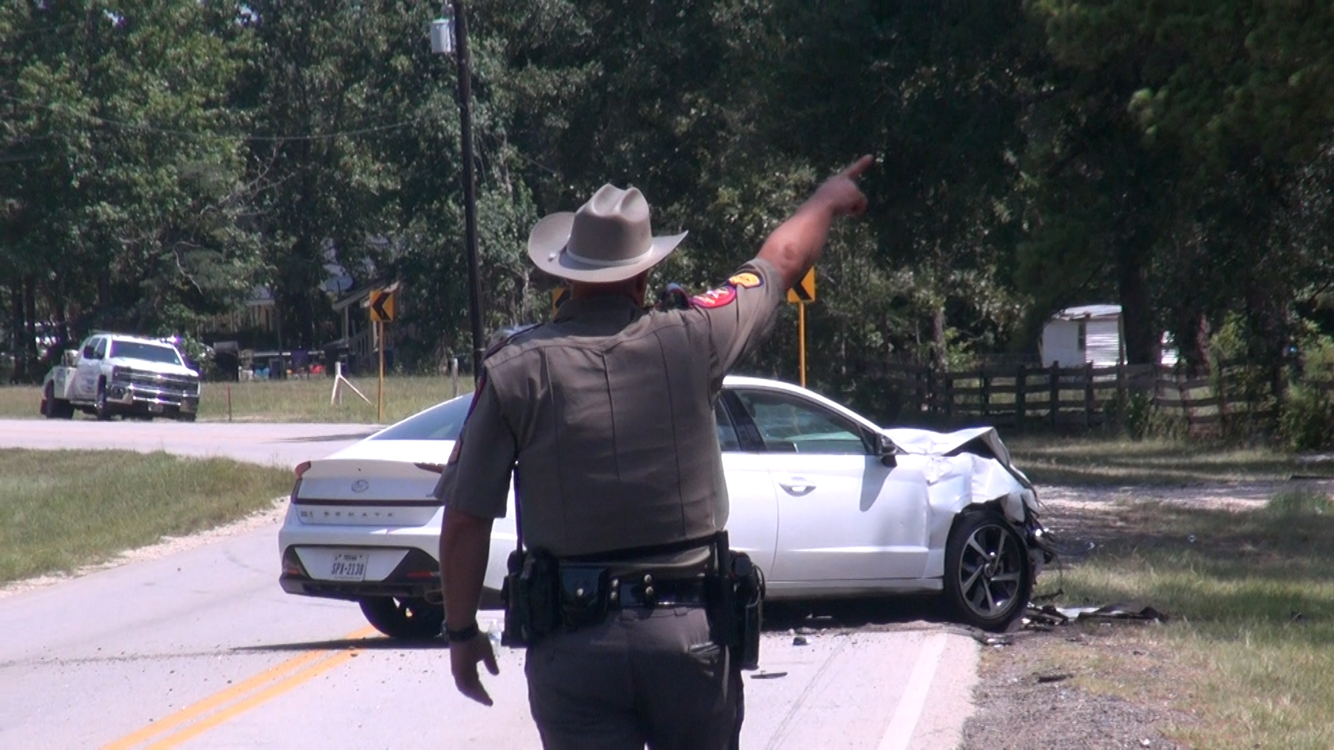 1 dead in car crash near Conroe