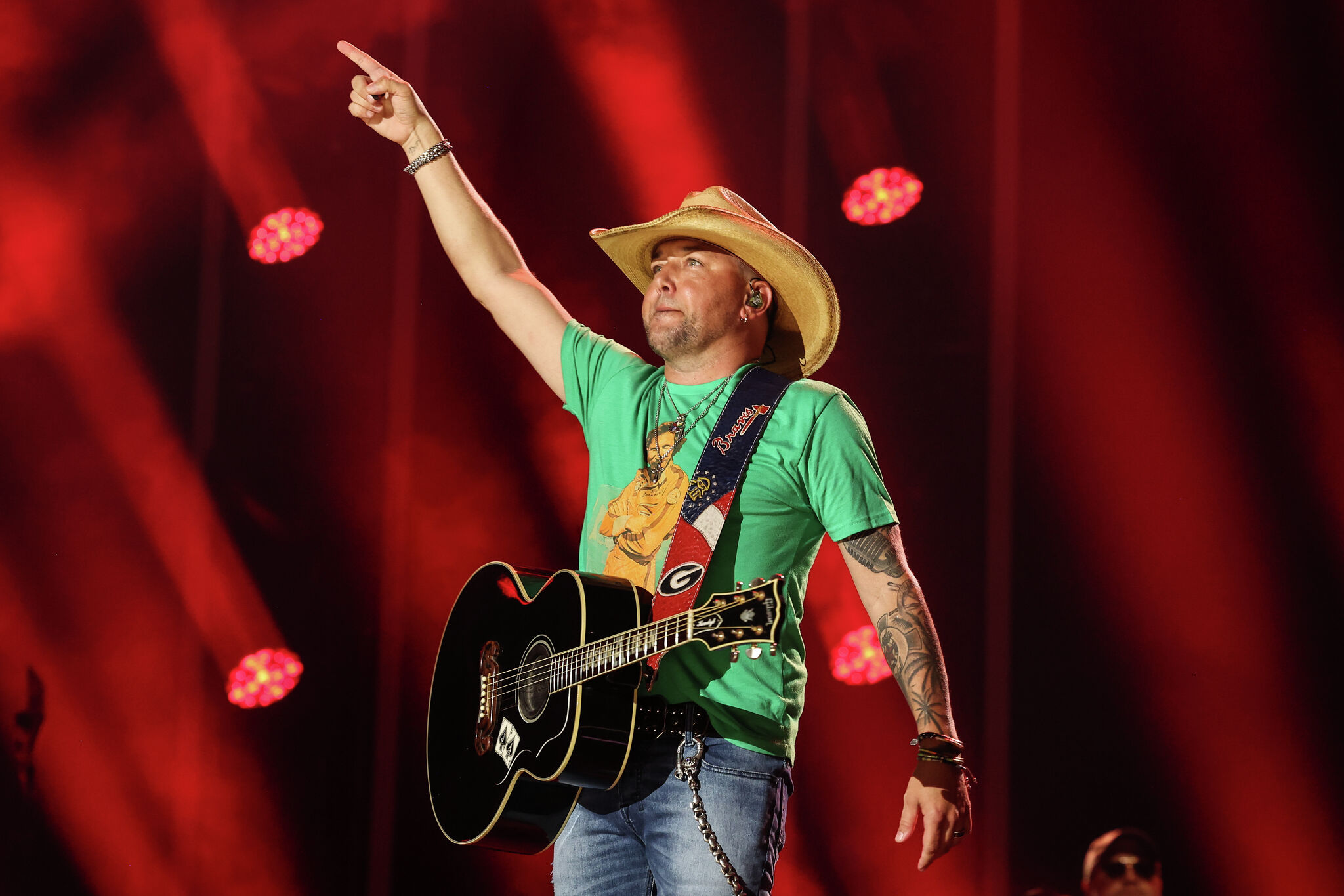Jason Aldean reschedules CT show after suffering heat exhaustion