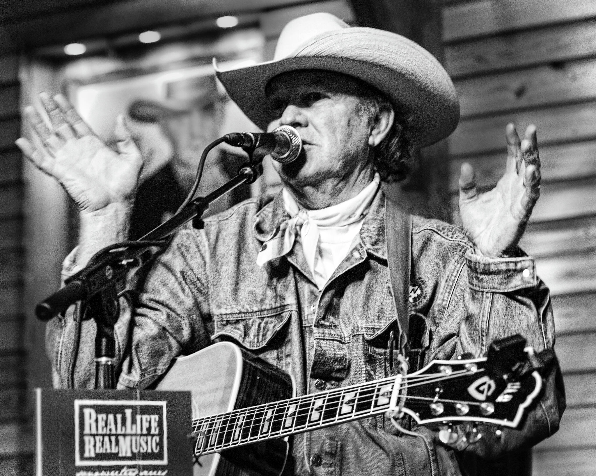 Country Singer Gary P Nunn Headlines Spring s Raising A Hand For Ret