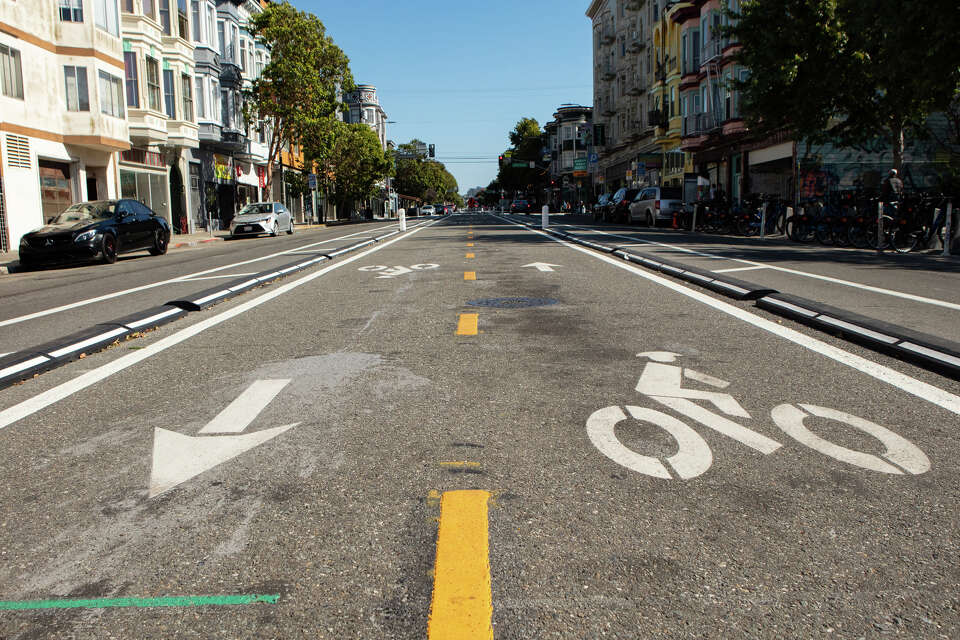 Valencia Street center bikeway injures bikers, strains businesses