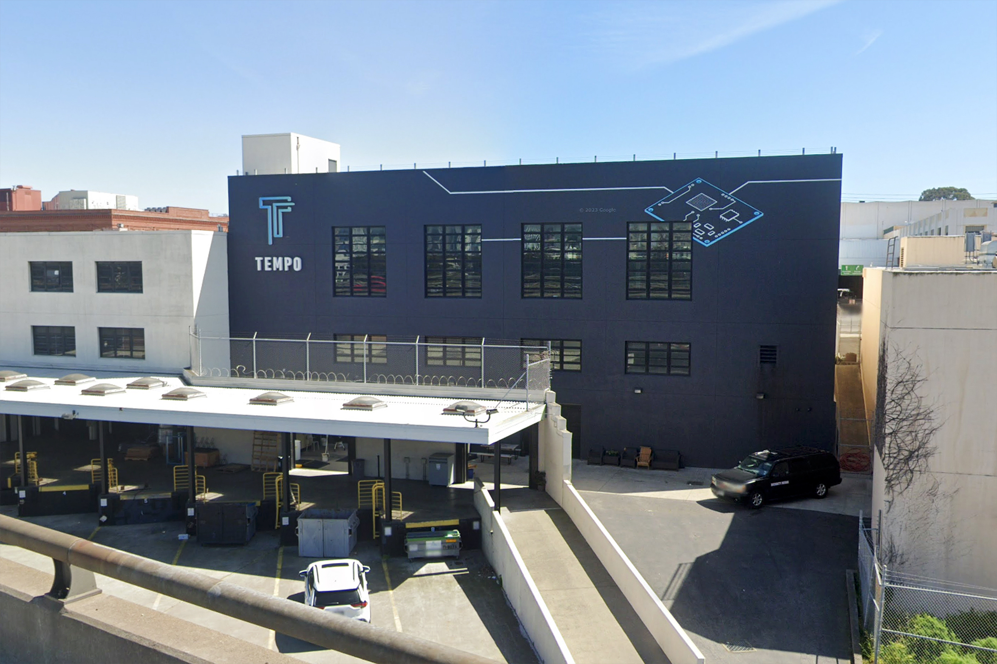 SF tech firm gets rid of nearly all employees, halves CEO salary