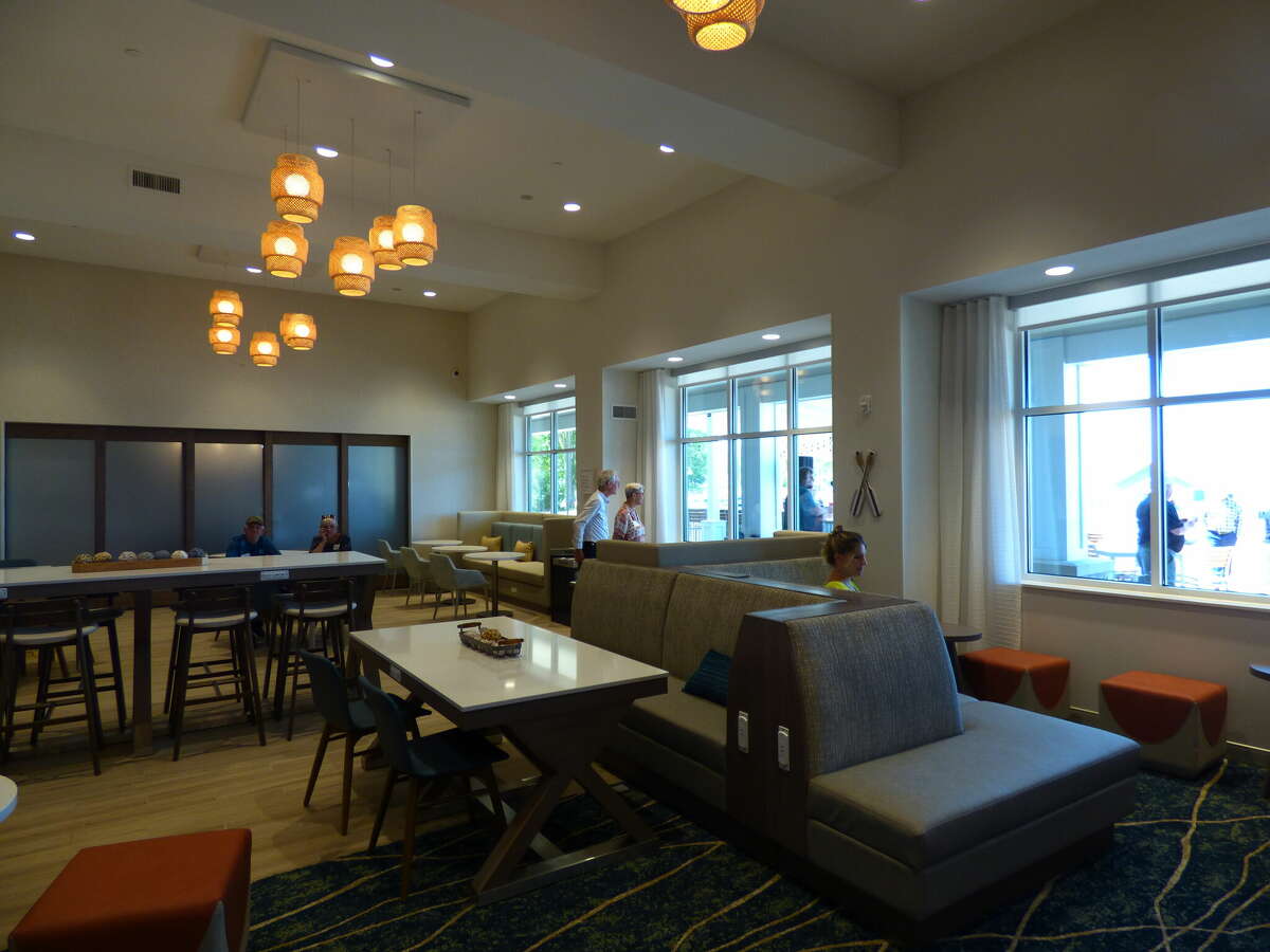 Hampton Inn & Suites now open for guests in Manistee