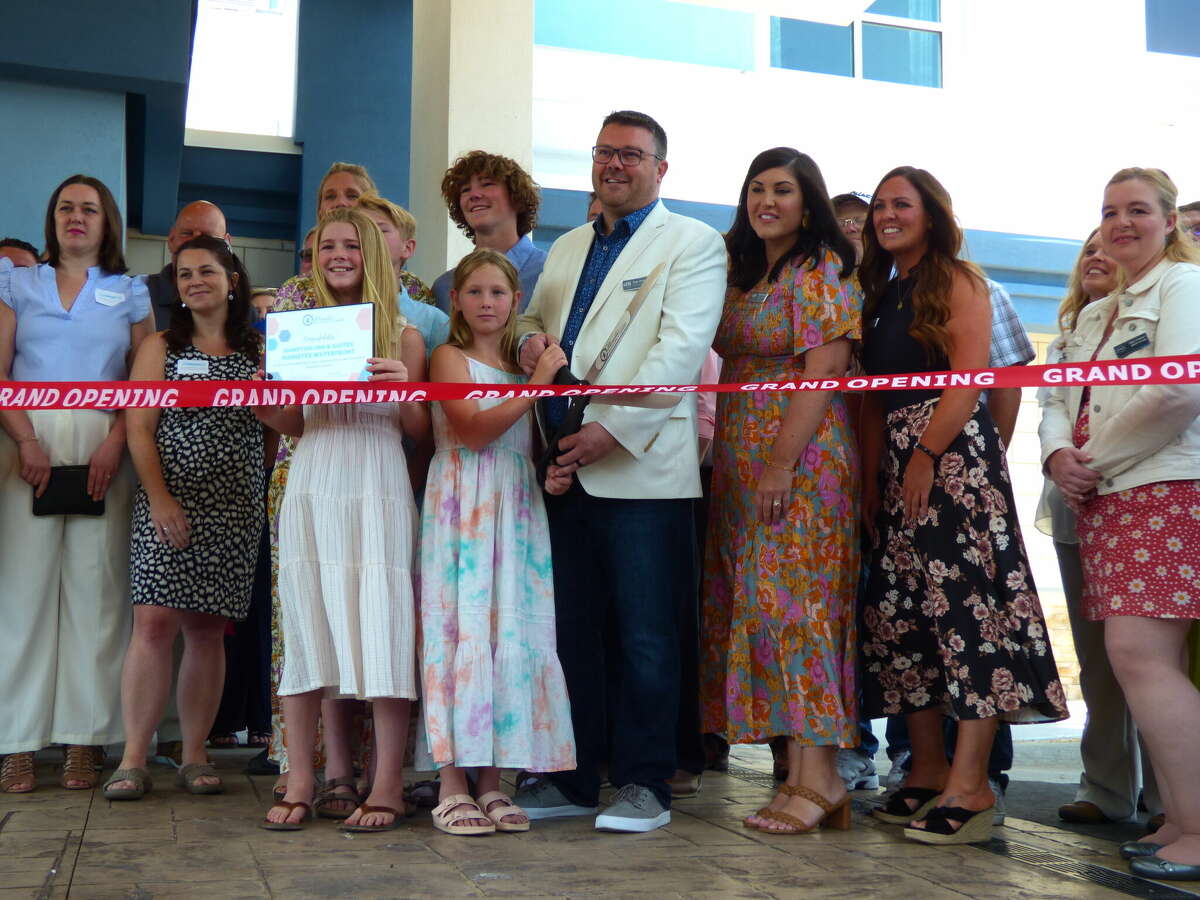 Hampton Inn & Suites now open for guests in Manistee