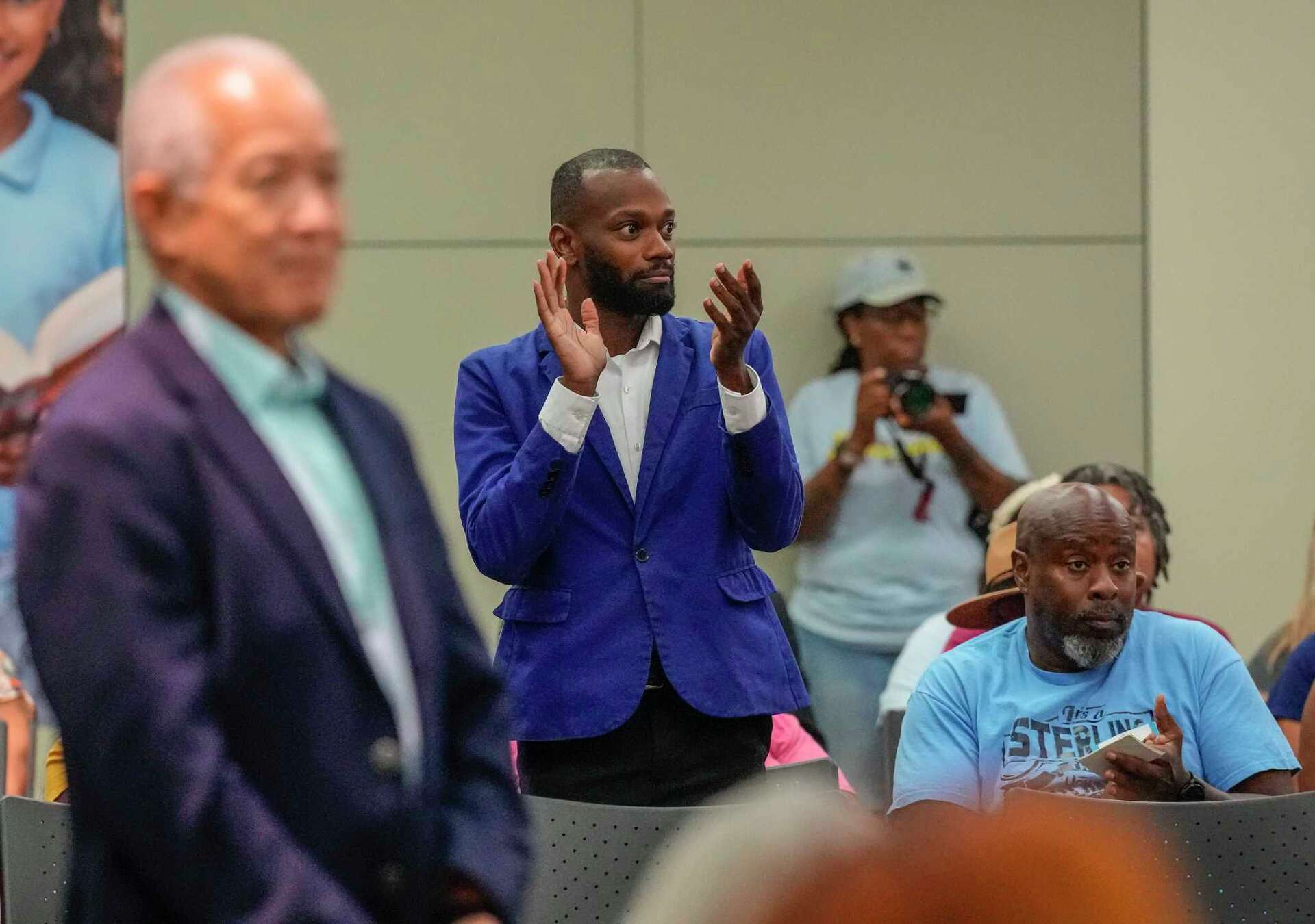 HISD's Mike Miles announces more than 2,300 job cuts at central office