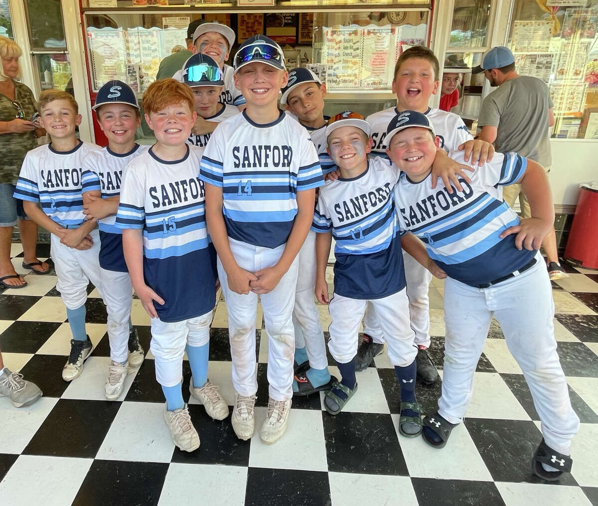 Sanford rallies to stave off elimination