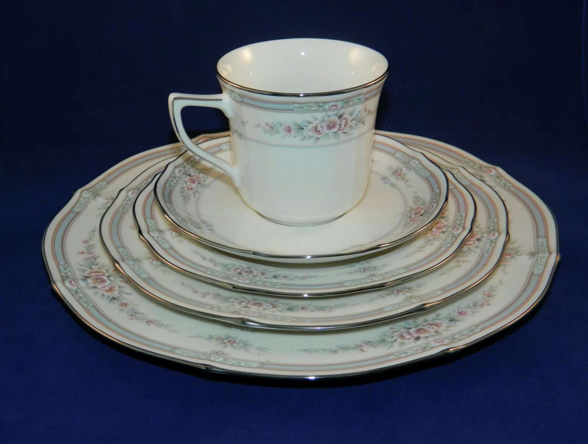How to Identify Noritake China Patterns