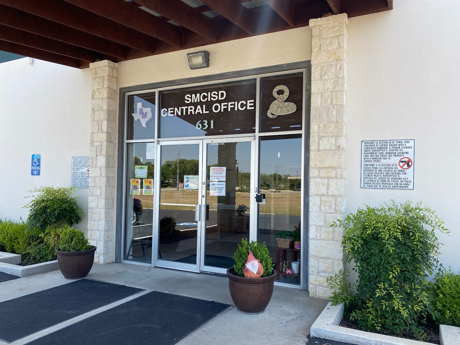 San Marcos preschooler finds loaded gun in school employee’s bag