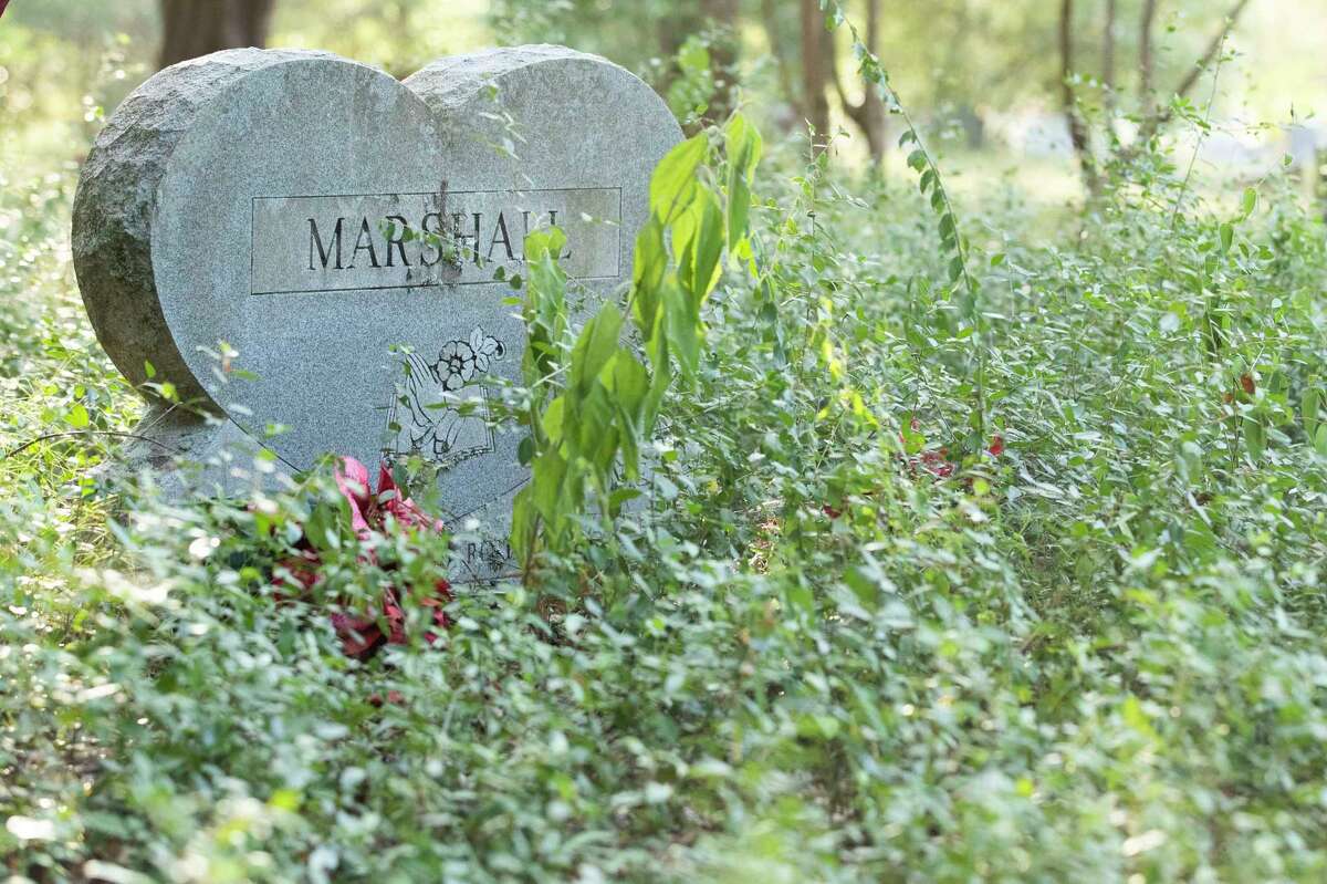 Grieving Conroe father plans cleanup at centuries-old Willis cemetery