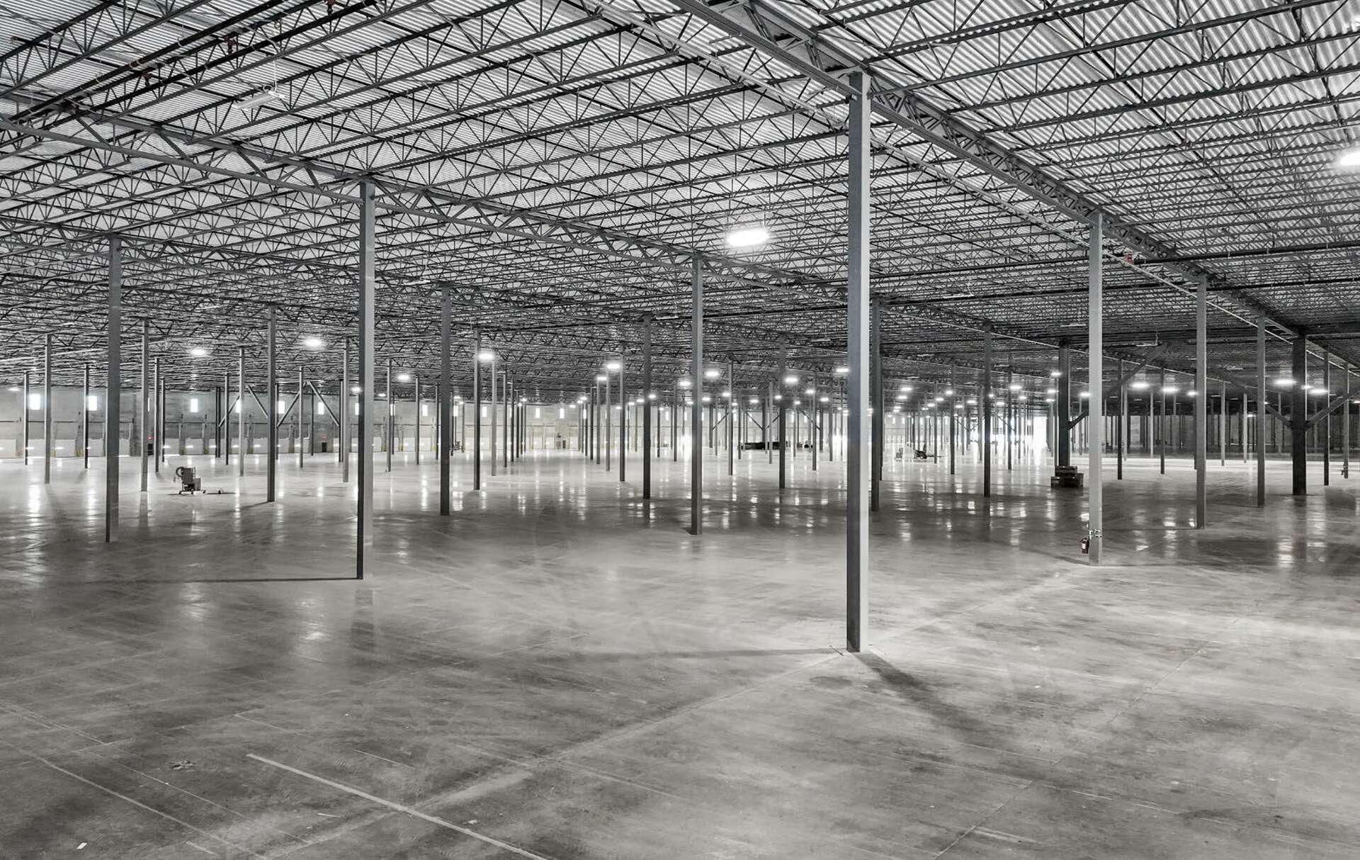 Tesla plans distribution center in Orange County near Newburgh Mall