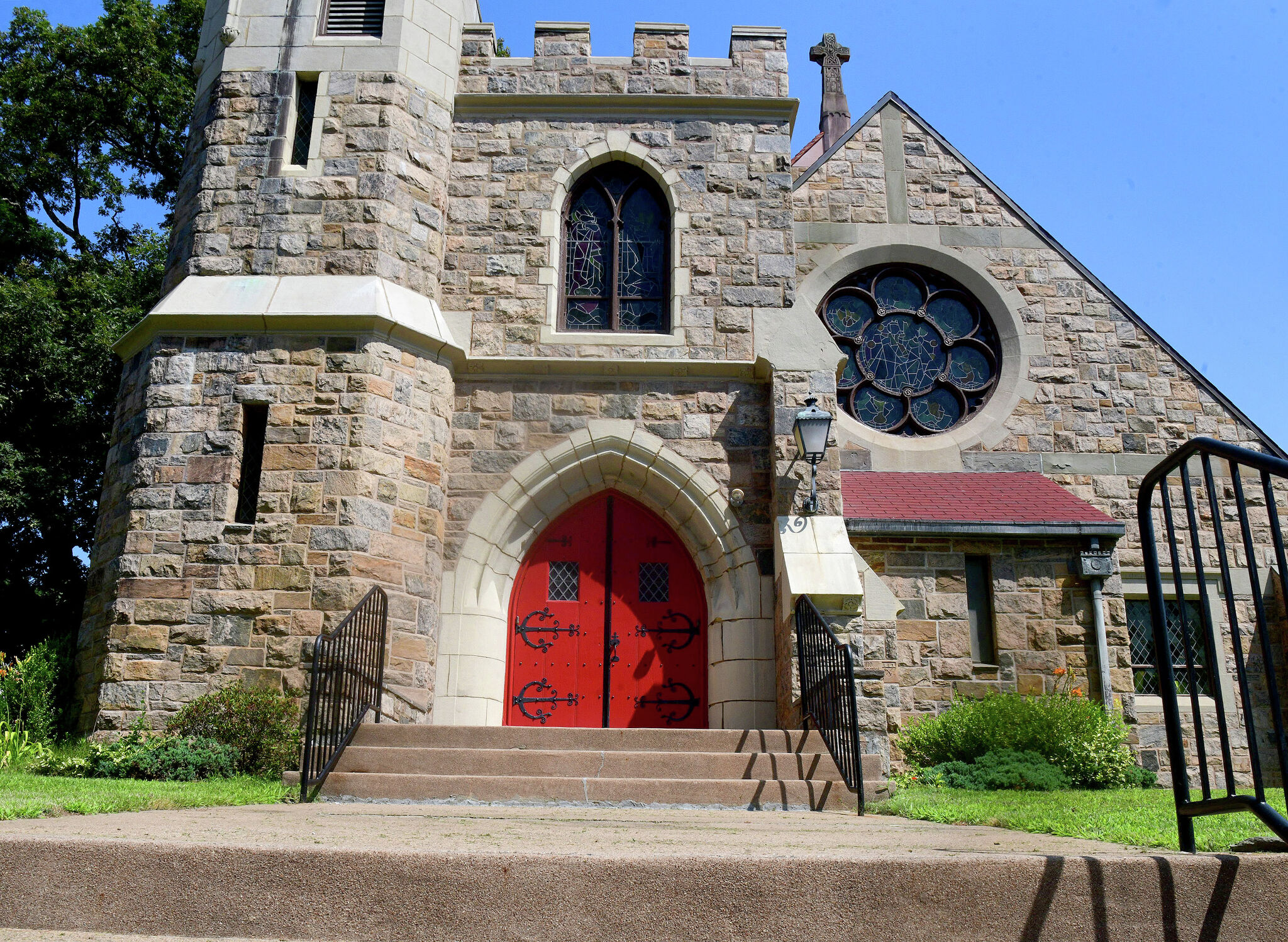 St. Mary's Manchester property sold to new church for $900,000