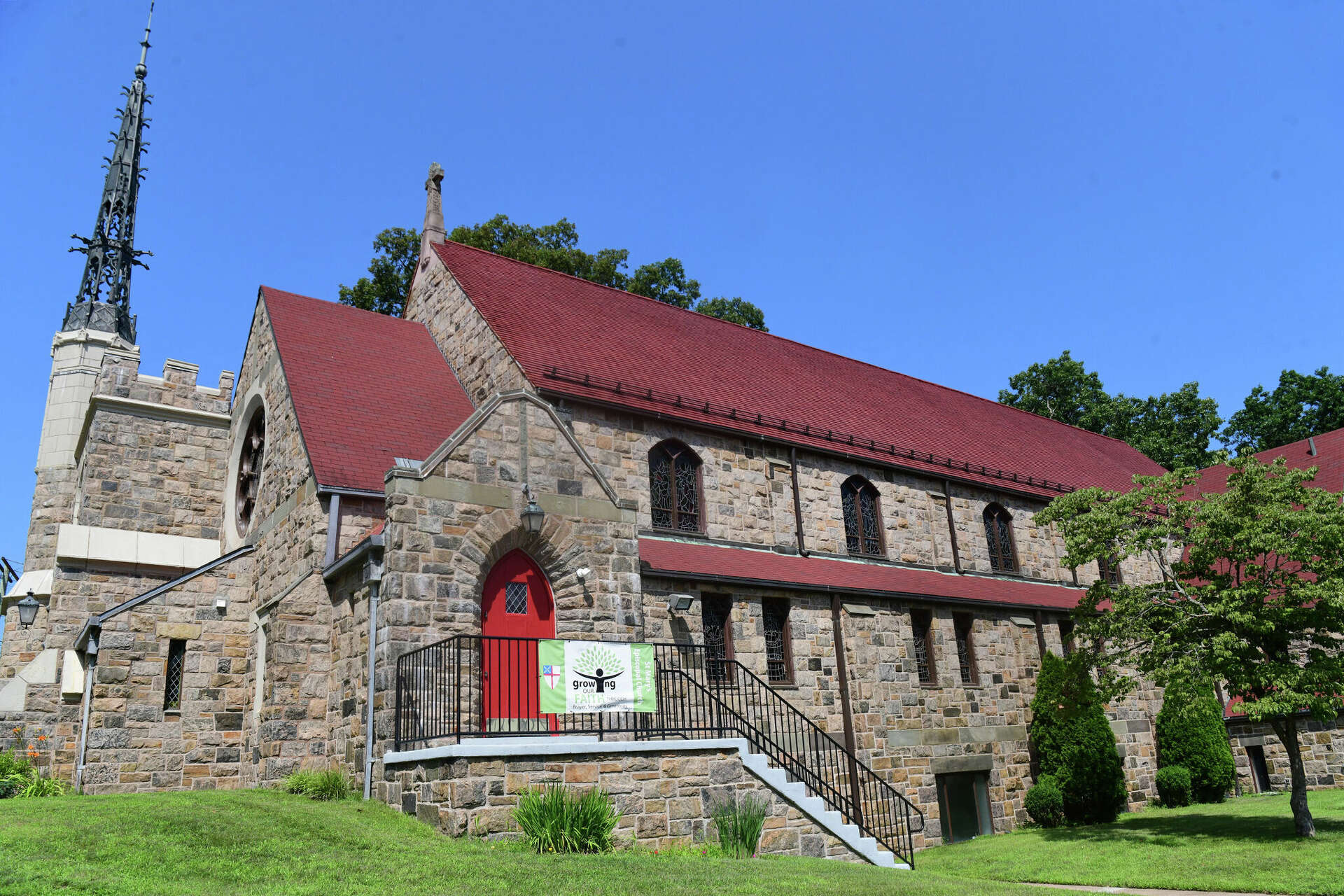St. Mary's Manchester property sold to new church for $900,000